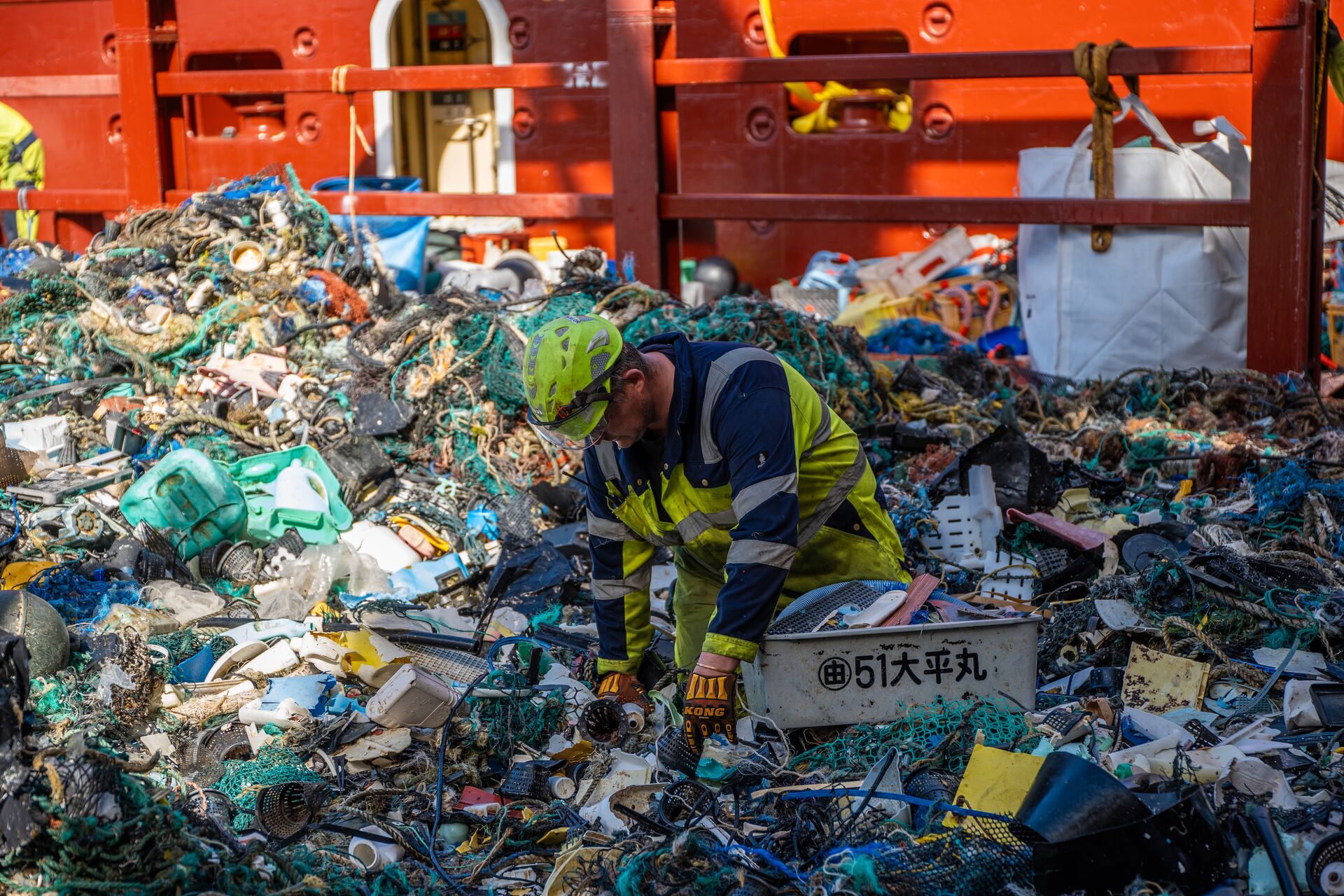 Crece, exponencialmente, la isla de basura en el norte del Océano ...