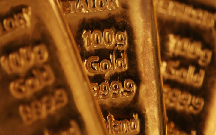 El oro, refugio de inversionistas ante los aranceles de Trump, alcanza ...
