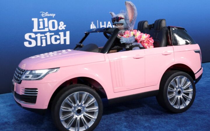 ‘Lilo & Stitch’ rompe taquilla, pero divide audiencias | Aristegui Noticias