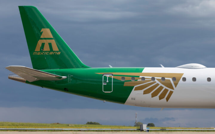 Mexicana recibe el primer avión de Embraer: tienen una sola clase | Aristegui Noticias