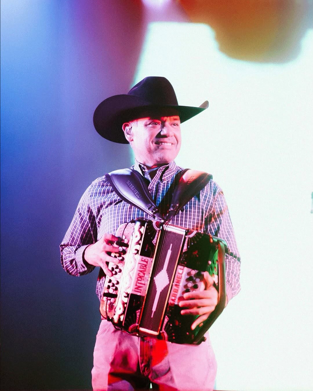 Grupo Intocable celebra estrella que tendrá en el Paseo de la Fama de ...