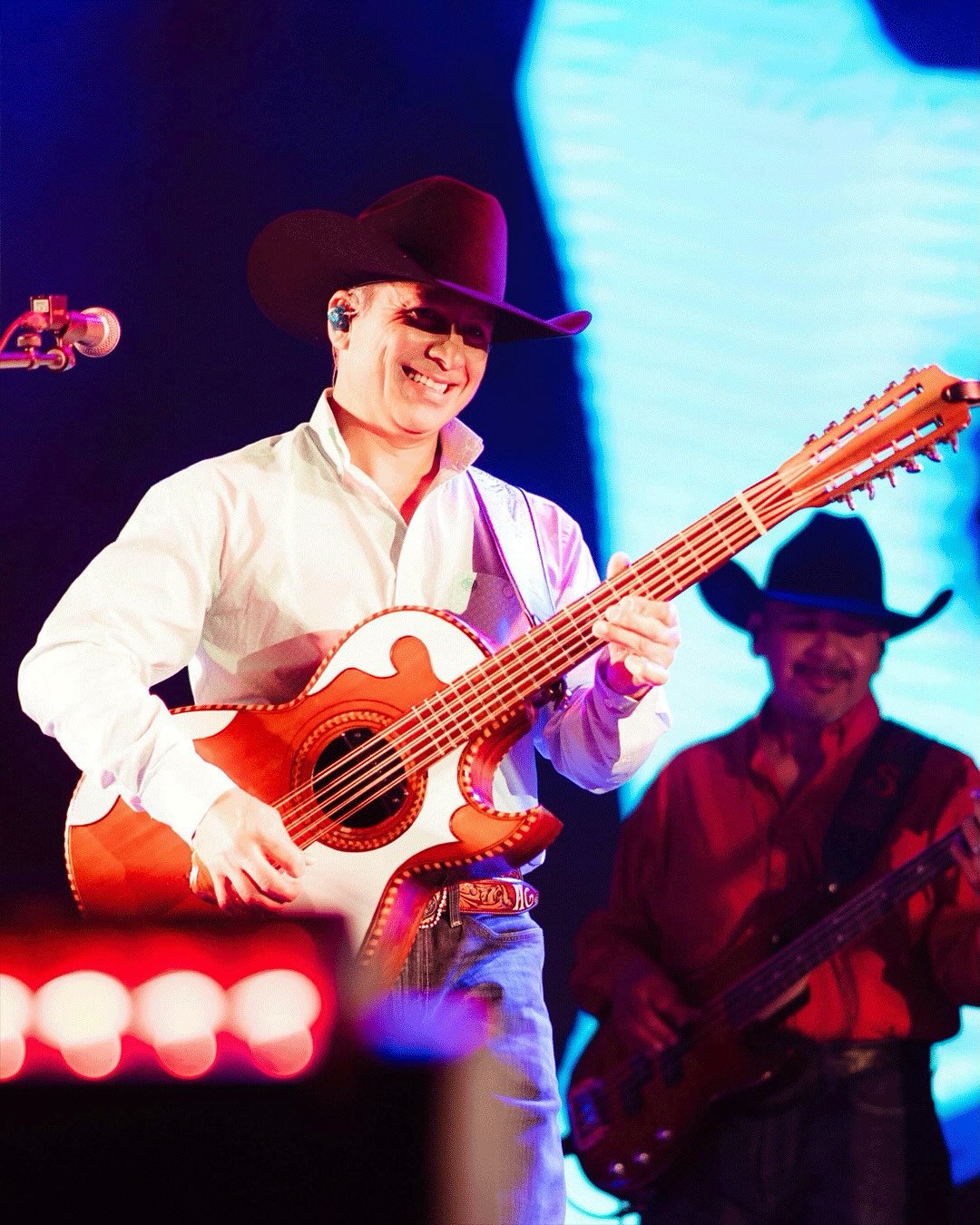 Grupo Intocable celebra estrella que tendrá en el Paseo de la Fama de ...