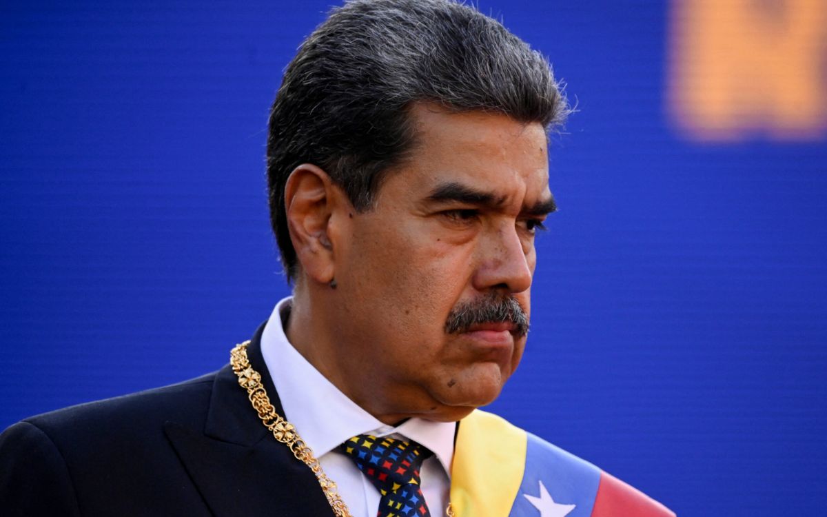 Tras despliegue militar de EU, Nicolás Maduro podría intentar huir a ...