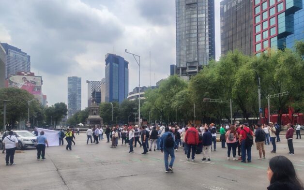CNTE marchó en Reforma e Insurgentes y amaga con bloquear el AICM; SSC ...